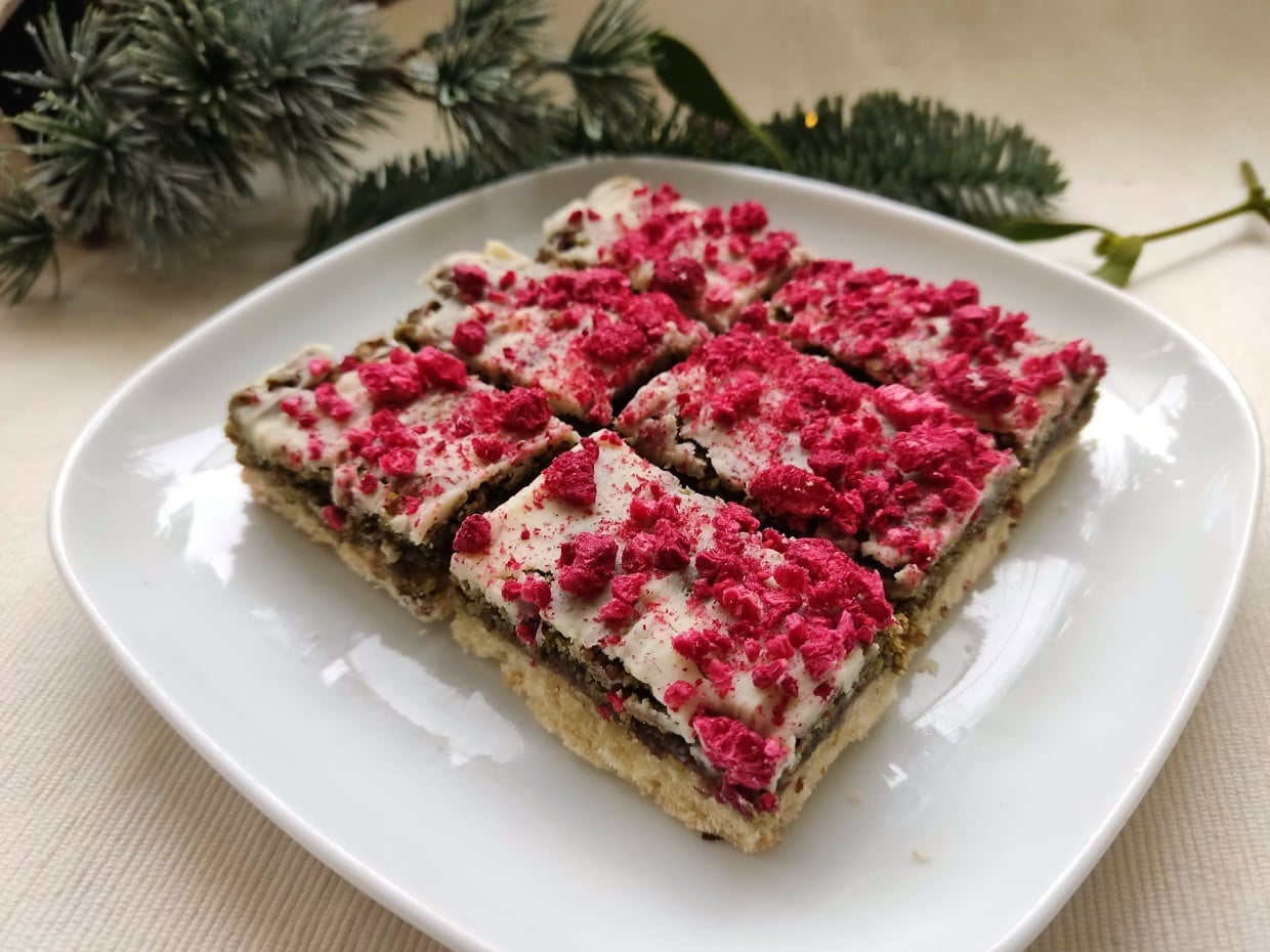 Linecké rezy s mandľami a malinami, Drobné pečivo, recept | Naničmama.sk